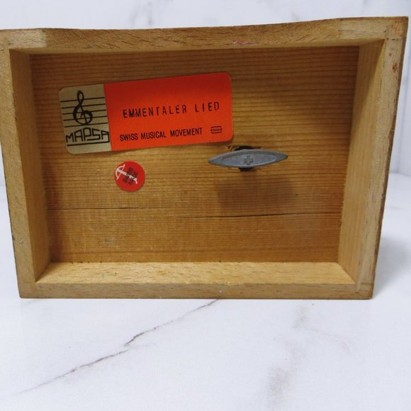 Maspa | Accents | Mapsa Emmentaler Lied Music Box Swiss Musical ...